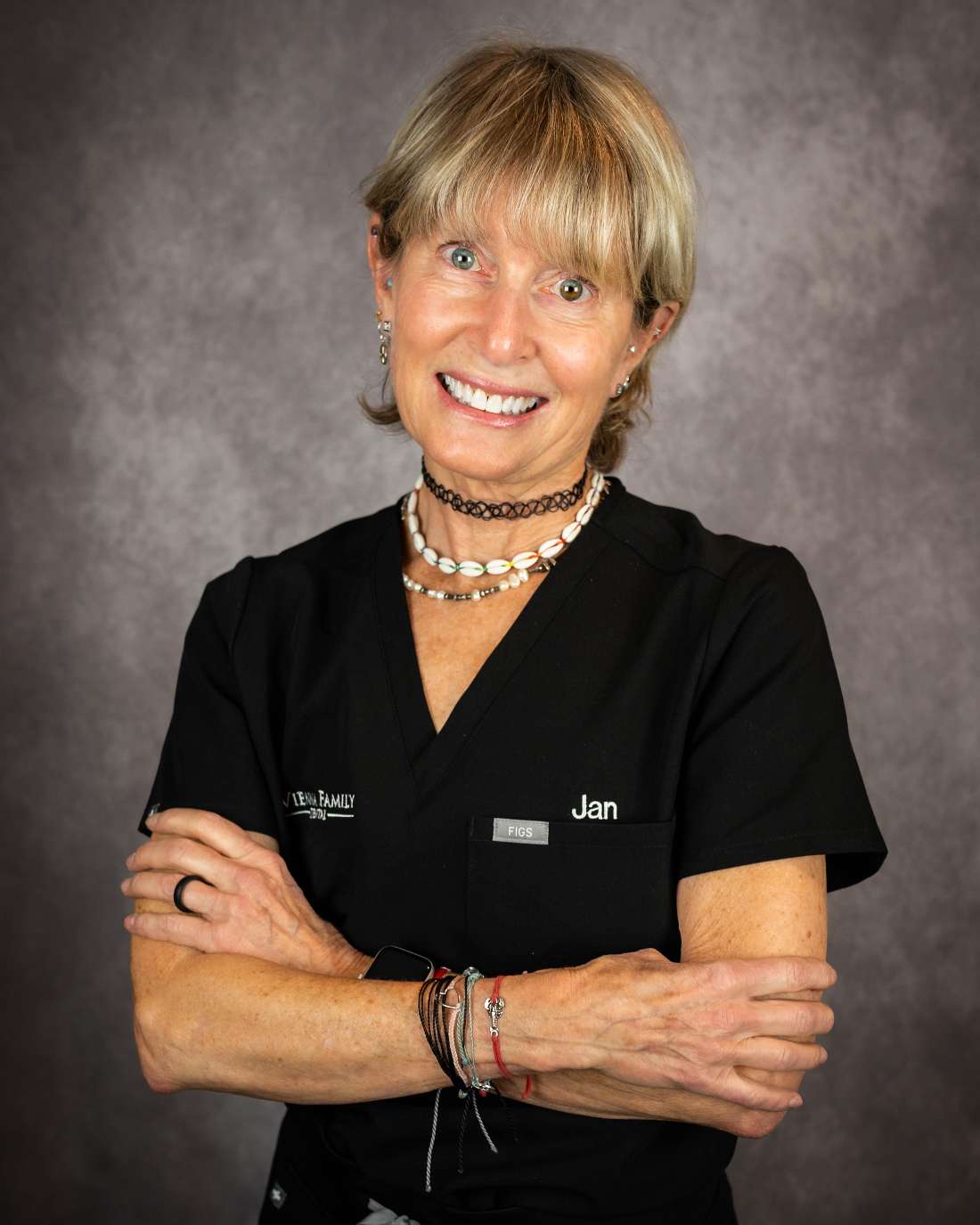 Dentist in Vienna VA | Jan, RDH